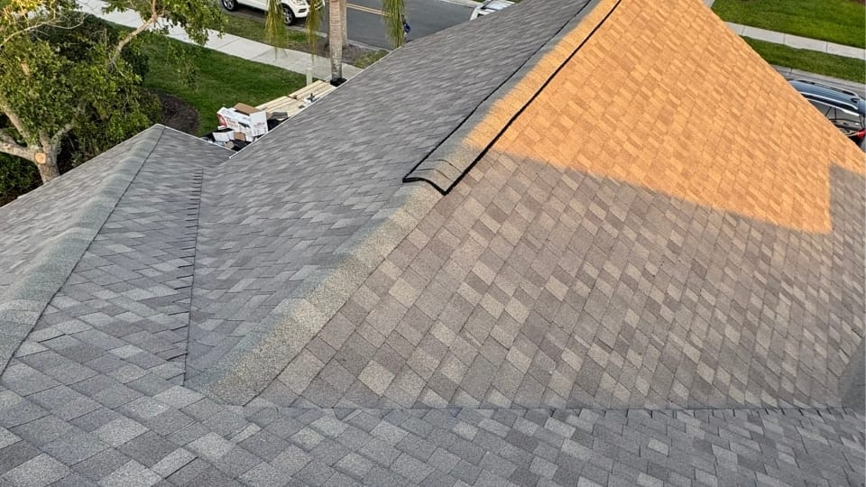 Roofing Contractor in Bayshore Gardens, FL
